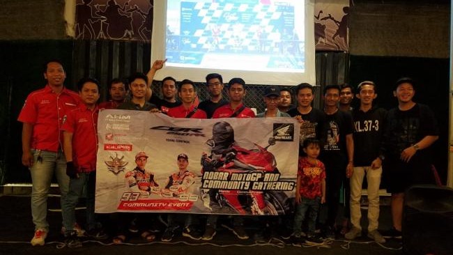 Honda Community - Buka Puasa Sambil Nonbar Moto GP, Komunitas CBR ... Honda Community - Buka Puasa Sambil Nonbar Moto GP, Komunitas CBR ...